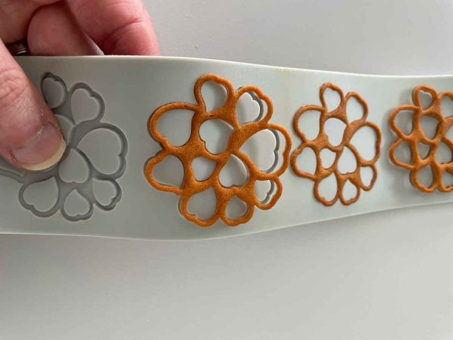 Décorations en tuiles gaufrées - La cuisine de Thomas